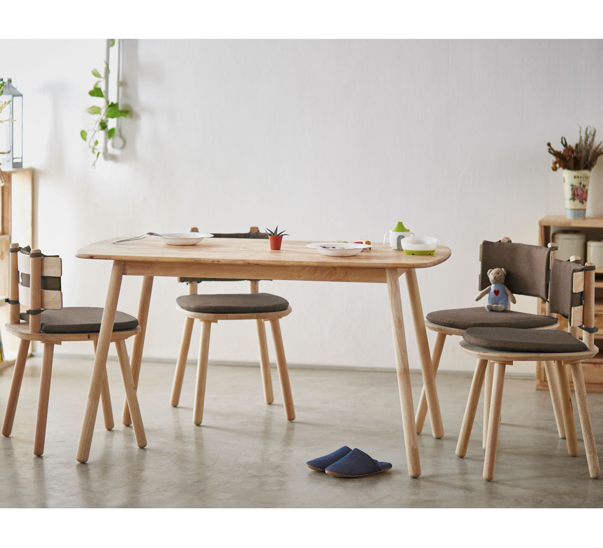 Subway Dining Table – The Import Depot